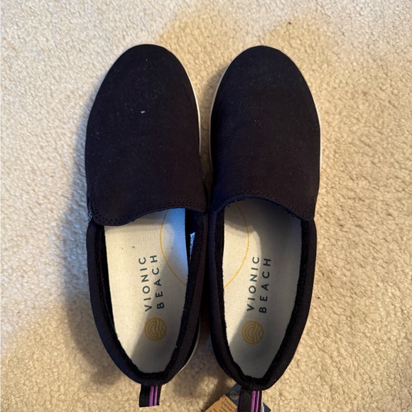 Vionic | Shoes | Vionic Black Slipon Sneakers | Poshmark